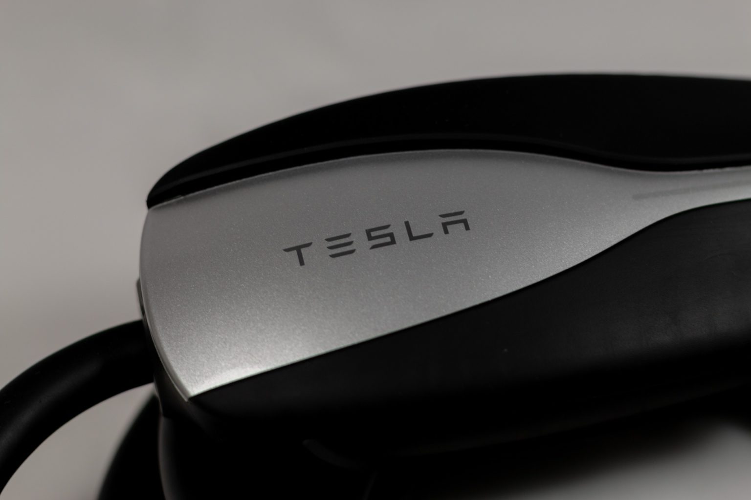 Tesla Mobile Connector (UMC) und Adapter bei Greenspeed kaufen!