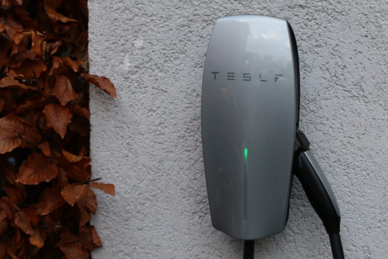 Wallbox für Tesla | Greenspeed.de | Tesla kaufen in Aachen